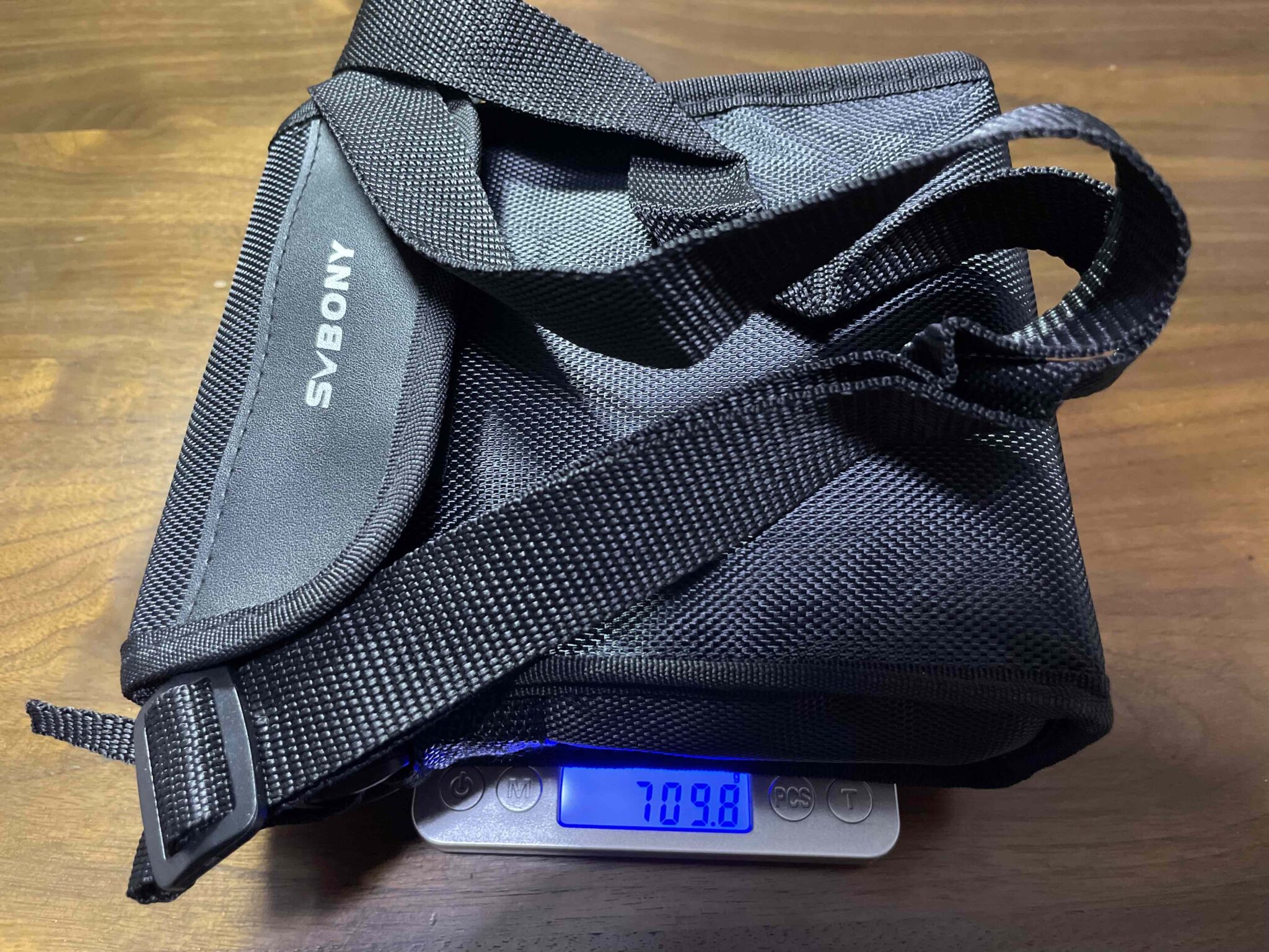 ジャニオタの間でバズった話題の双眼鏡『SVBONY SV2110×42mm』を徹底レビュー！ - ジャニオタ観劇部